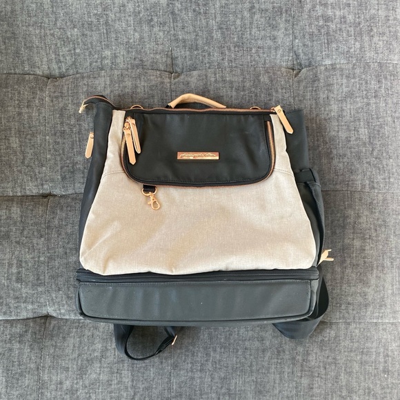 Petunia Pickle Bottom | Bags | Petunia Pickle Bottom Diaper Bag Black ...